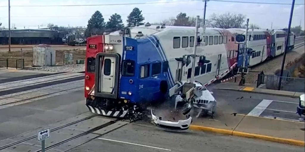 Video shows the moment a passenger train smashed into an SUV in Utah ...