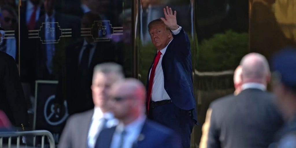 Donald Trump arrives at Trump Tower | Fox News Video