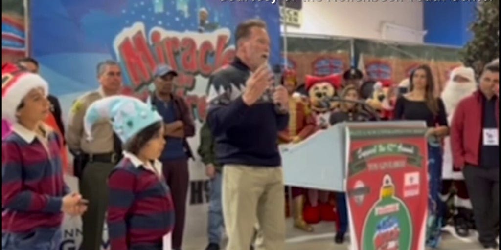 Arnold Schwarzenegger gives speech about the importance of giving at ...