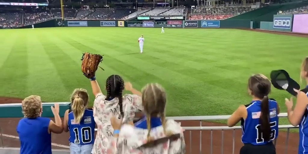 Baseball Fan Snags Ball Away From Young Fans At Nationals Game Fox