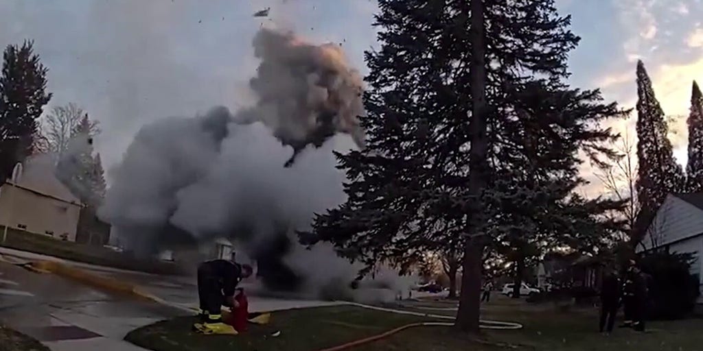 Garbage truck explosion sends debris flying towards homes in Illinois ...