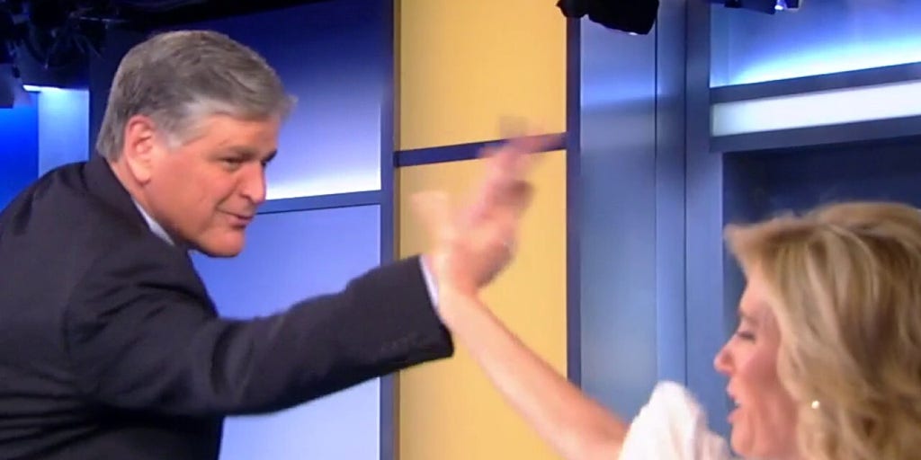 Sean Hannity crashes 'The Ingraham Angle' set | Fox News Video