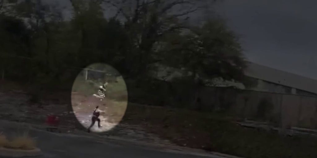 Texas 'love-triangle' murder suspect tries to run from deputies after ...