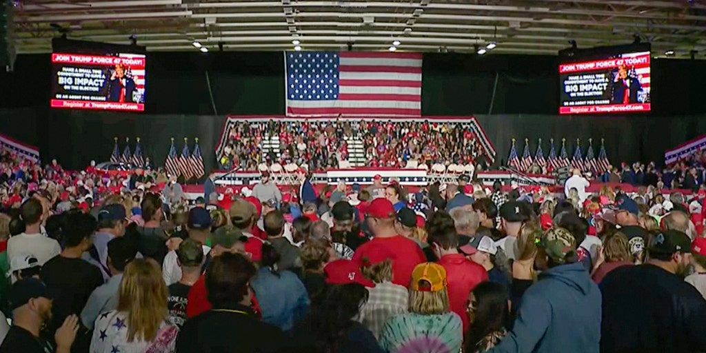 WATCH LIVE: Former President Trump holds a town hall in Michigan | Fox ...