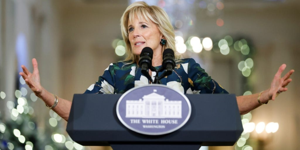 Media Gushes Over Jill Bidens Christmas Decor After Years Of Knocking
