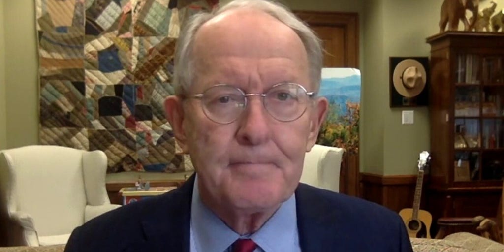Sen. Alexander says students going back to school is step toward ...