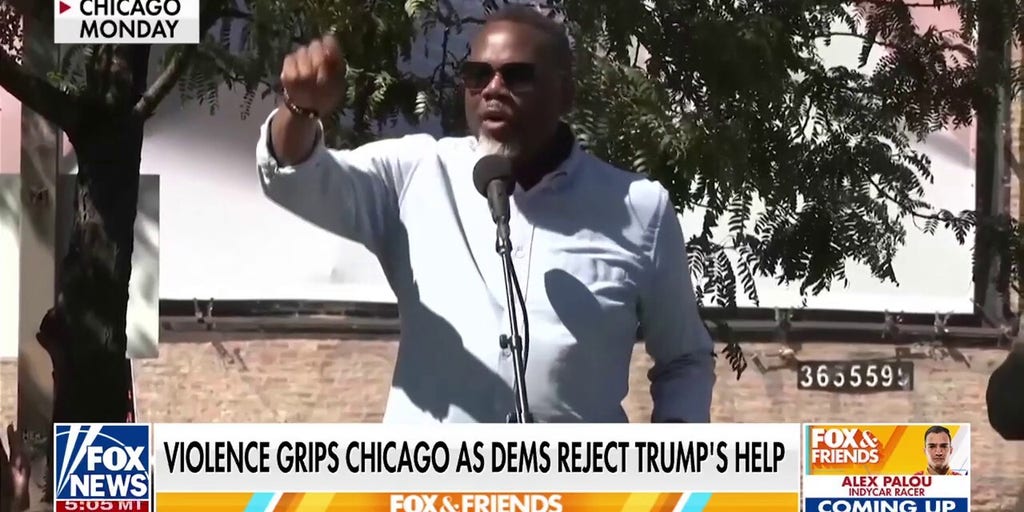 Chicago mayor protests Trump's crime crackdown: 'No federal troops ...