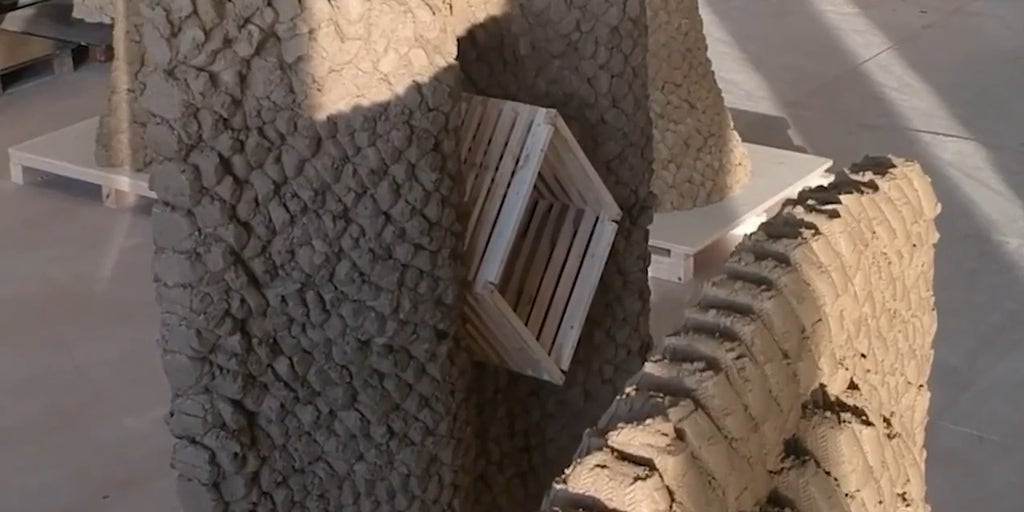 'CyberGuy': The high-speed clay-shooting impact printing technique ...