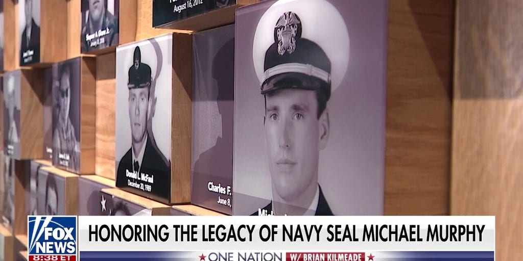 LT Michael P Murphy Navy SEAL Museum opens in New York | Fox News Video