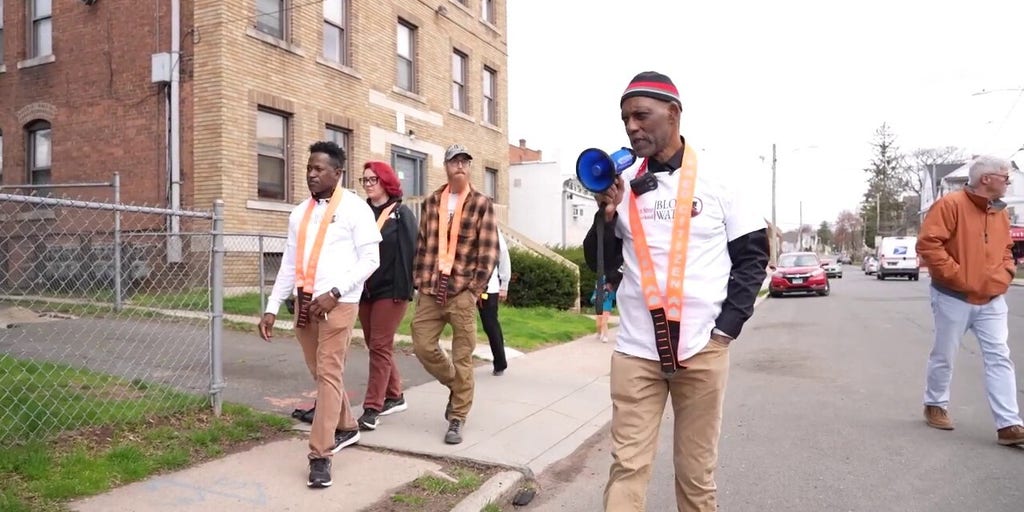 Residents of neighborhood in Hartford, Connecticut turn to armed group ...
