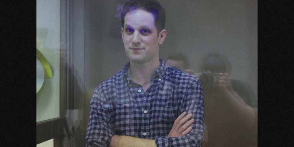 Wsj Reporter Evan Gershkovich Seen For First Time Since Arrest On