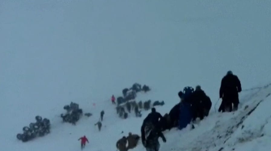 Avalanche In Turkey Slams Into Team Of Rescue Workers At Least 17