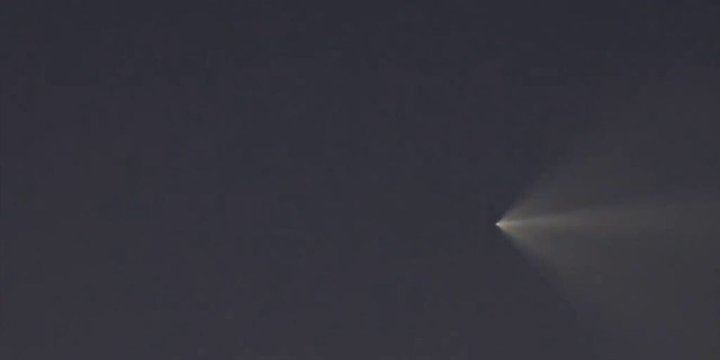 Man catches SpaceX launch from Florida in Virginia skies | Fox News Video