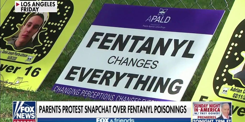 Parents protest Snapchat over Fentanyl poisonings | Fox News Video