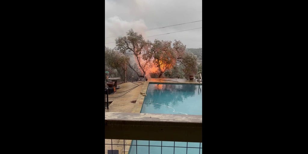 Texas fire ignites on power lines after rough winter storm | Fox News Video
