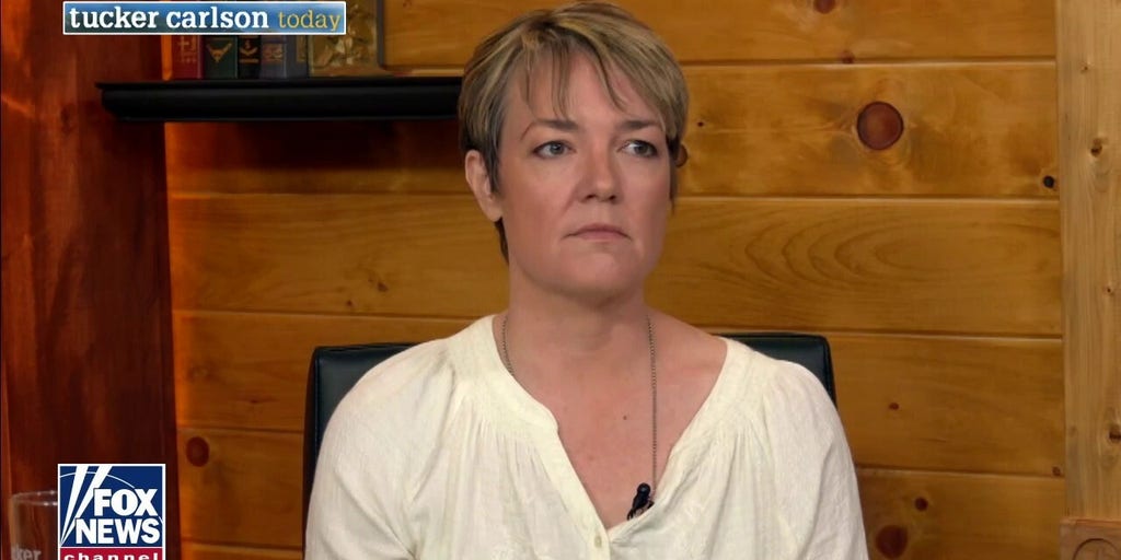 Jodi Shaw speaks out on Smith College resignation on 'Tucker Carlson ...