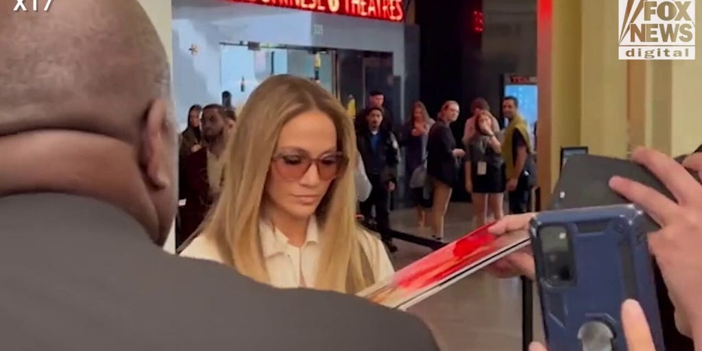 Jennifer Lopez ambushed with Diddy question during autograph session ...