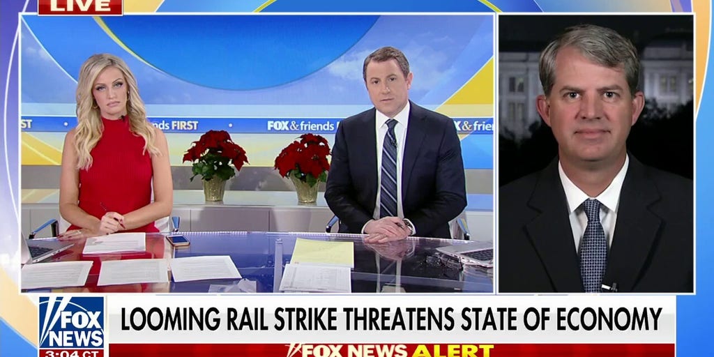 Rail strike threat undermines Americans' 'confidence' in economy ahead ...