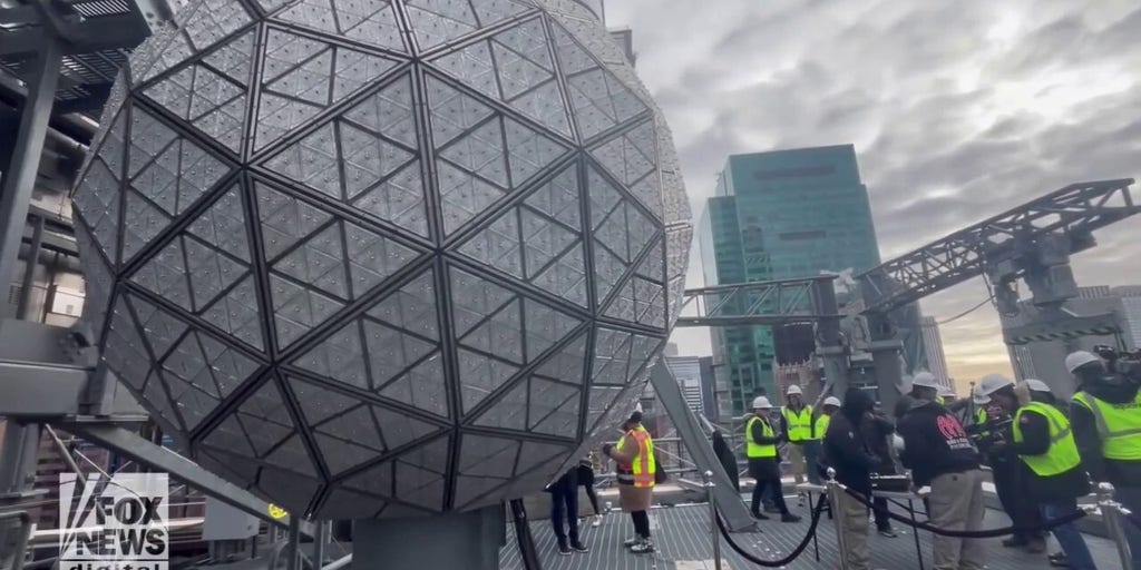 Waterford Crystal prepares for Times Square ball drop at annual ...