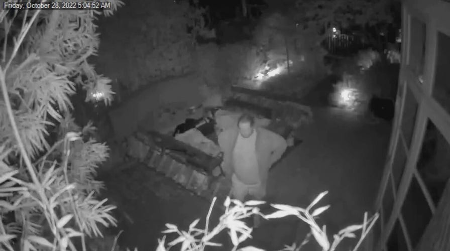 David DePape breaking into Pelosi home captured on US Capitol Police ... David DePape breaking into Pelosi home captured on US Capitol Police ...