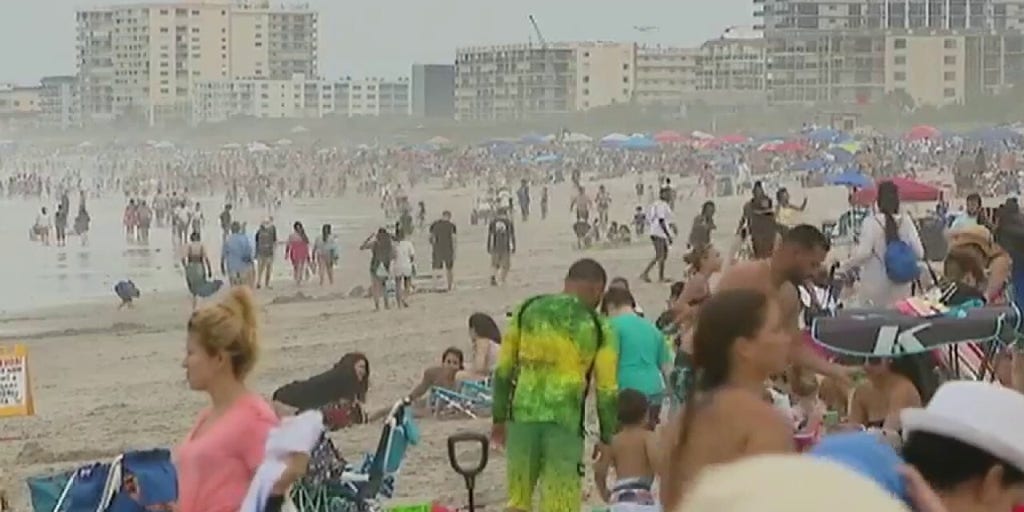 Memorial Day weekend draws big crowds to Florida beaches | Fox News Video