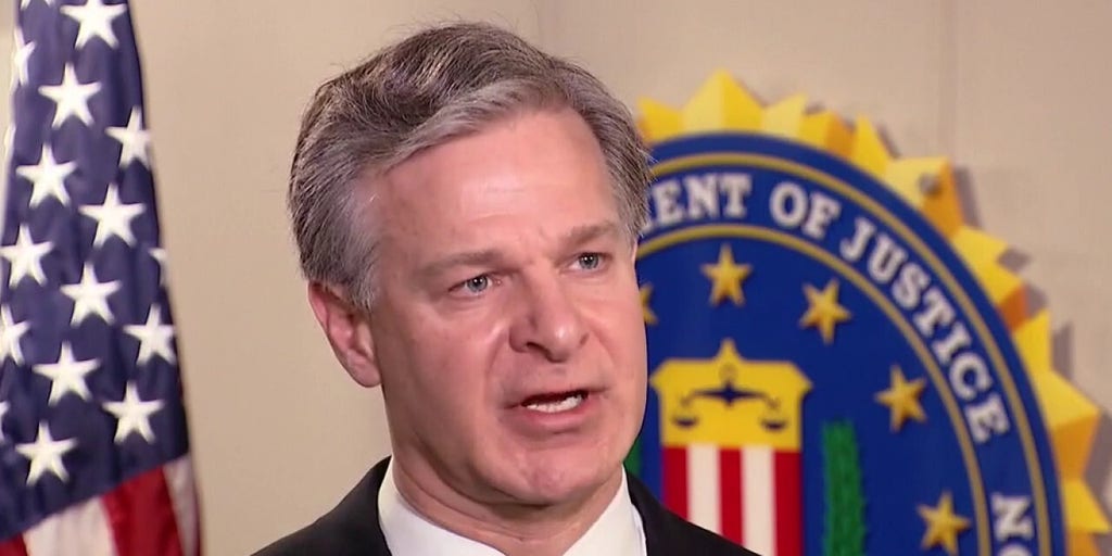 FBI director addresses rise is police officer deaths | Fox News Video