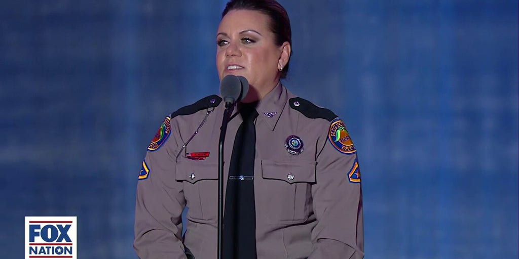 Trooper Toni Schuck awarded 'Back the Blue' at 2022 Fox Nation Patriot ...