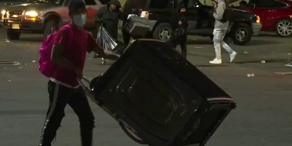 Philadelphia stores reeling from second night of looting, unrest | Fox ...