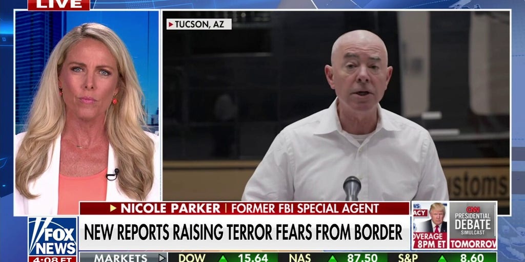This admin has chosen to keep a wide-open border: Nicole Parker | Fox ...