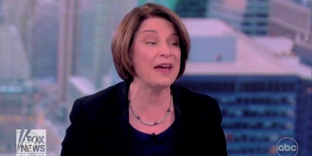 Sen Klobuchar Pleads With Voters If Dems Dont Win Midterms Gop Will