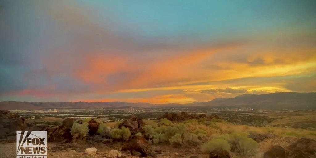 Drone footage captures stunning sunset over Nevada town | Fox News Video