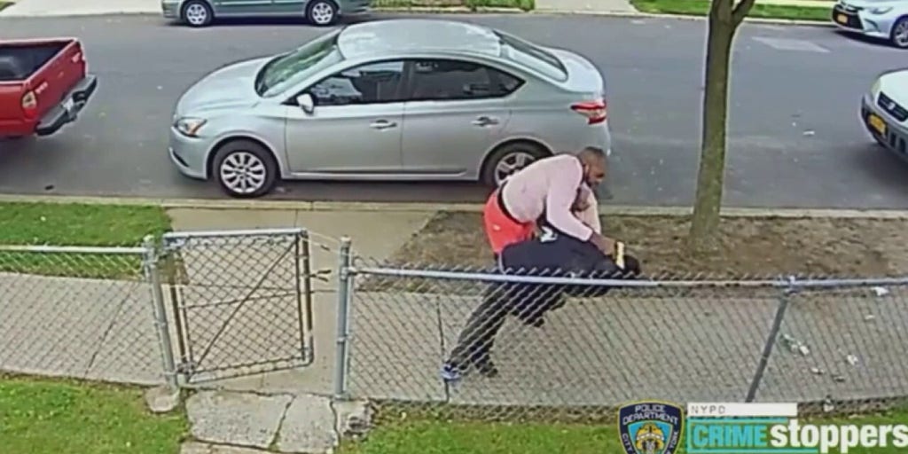 Nyc Man Pistol Whipped Multiple Times During Robbery Fox News Video