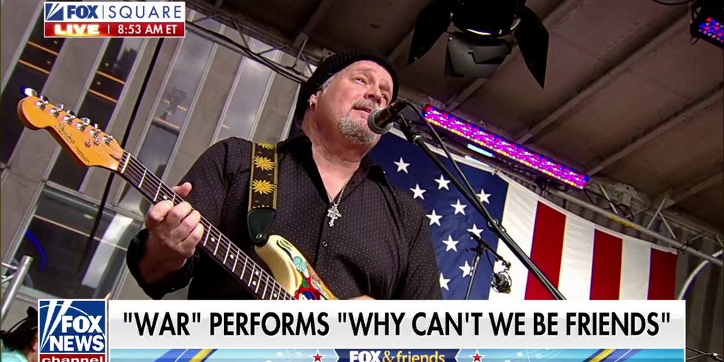 WAR performs 'Why Can't We Be Friends?' | Fox News Video