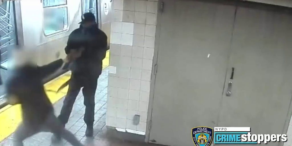 New York City robber stabs subway rider during scuffle on Manhattan ...