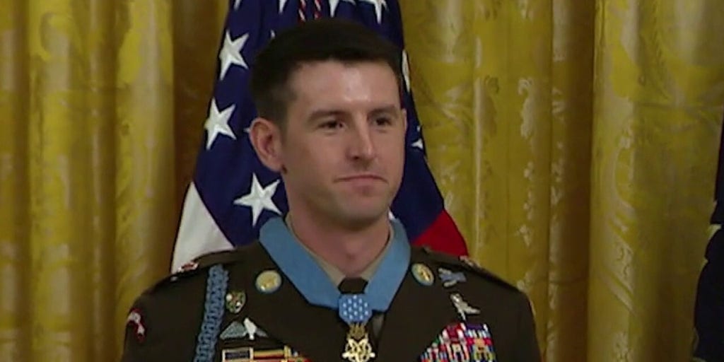 Sgt. Major Thomas Payne receives nation's highest military award | Fox ...
