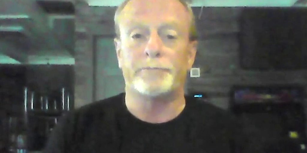 Restaurant owner makes last attempt to save business | Fox News Video