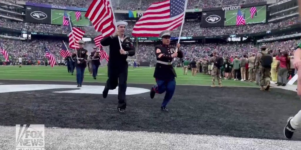 Military leaders celebrate America's veterans at New York Jets game ...