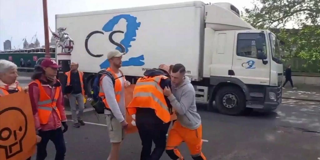 UK anti-oil protesters clash with frustrated commuters | Fox News Video