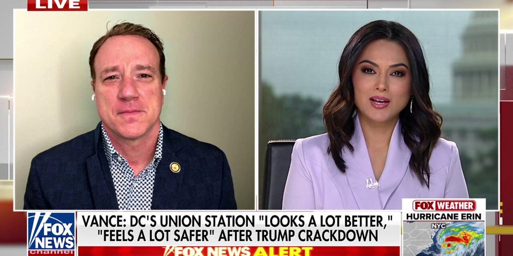 Liberal protesters rally against Trump’s crime crackdown | Fox News Video