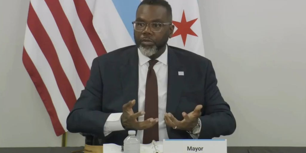 Chicago Mayor Brandon Johnson responds to Trump administration ...
