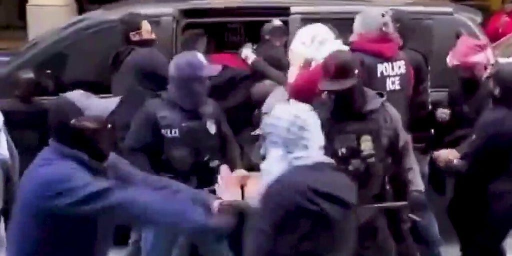 Mob Confronts Ice Agents Outside Immigration Court In San Francisco