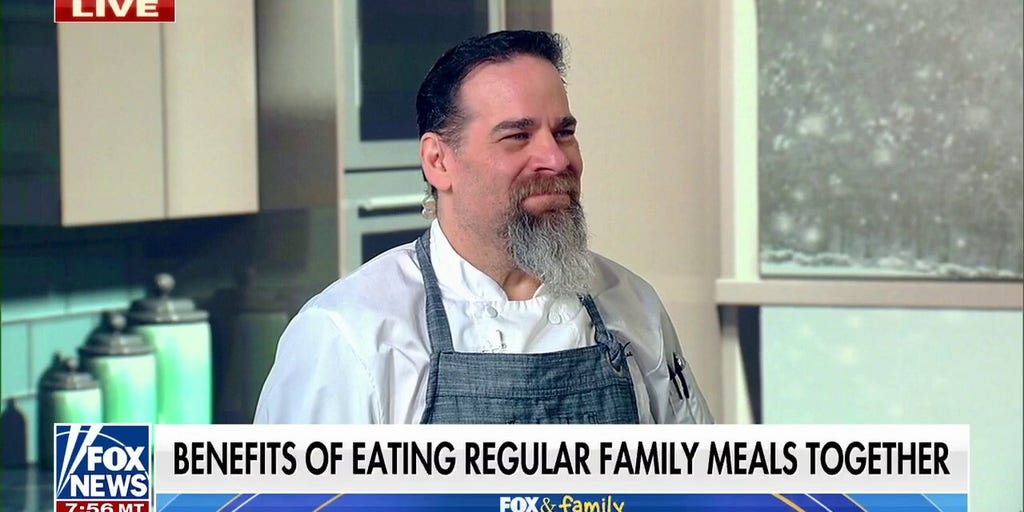 Chef Eric Levine shares recipes that'll bring your family together | Fox News Video