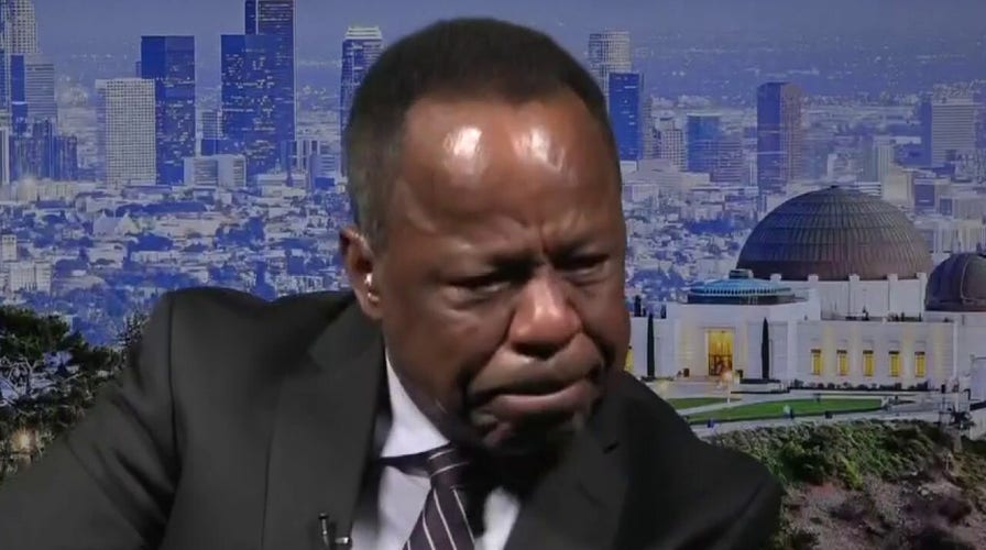 Emotional Leo Terrell responds to parents who lost kids to recent ...