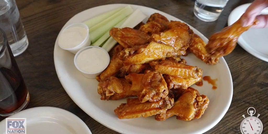 Meet the American who invented Buffalo wings | Fox News Video