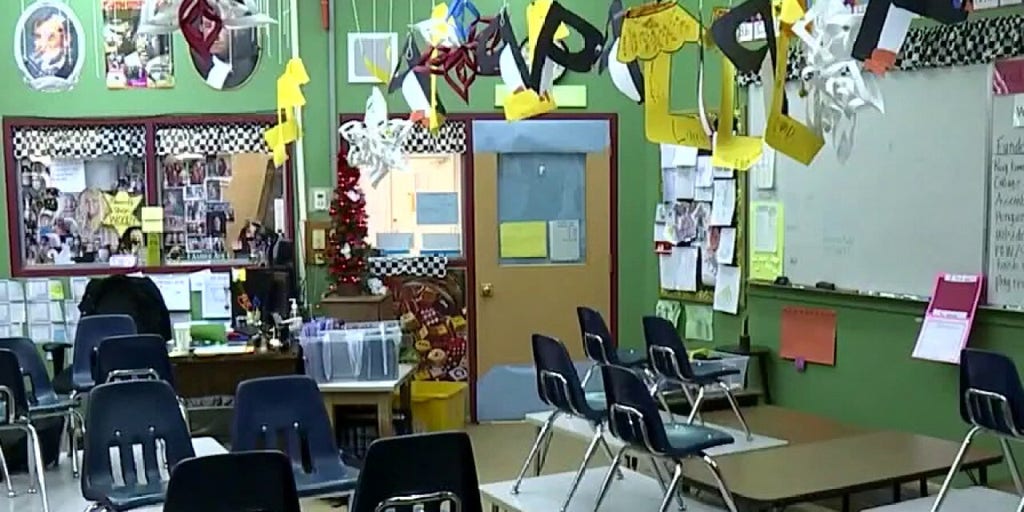 Chicago teachers battle school district over order to return to work ...