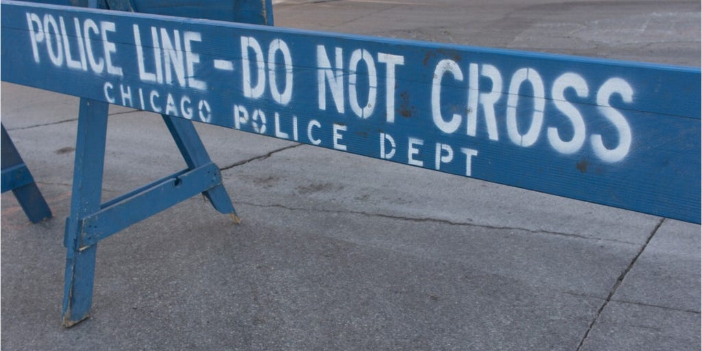 FBI warns Chicago police of gang pact to ‘shoot’ cops ‘on-sight’ | Fox ...