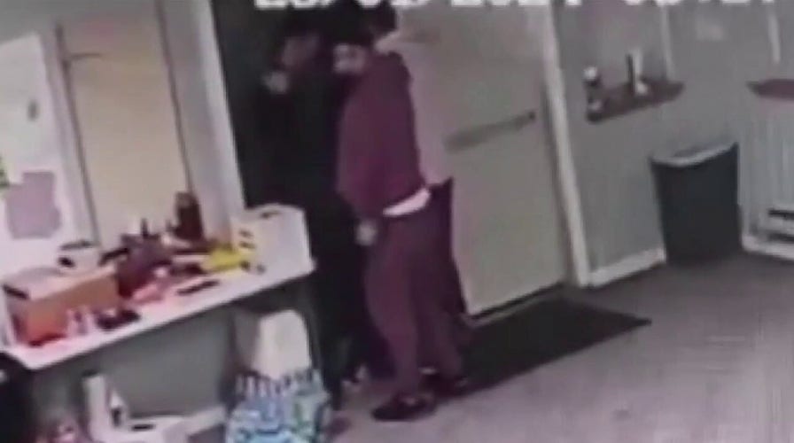 Seattle police searching for 3 suspects seen on video burglarizing a ... Seattle police searching for 3 suspects seen on video burglarizing a ...