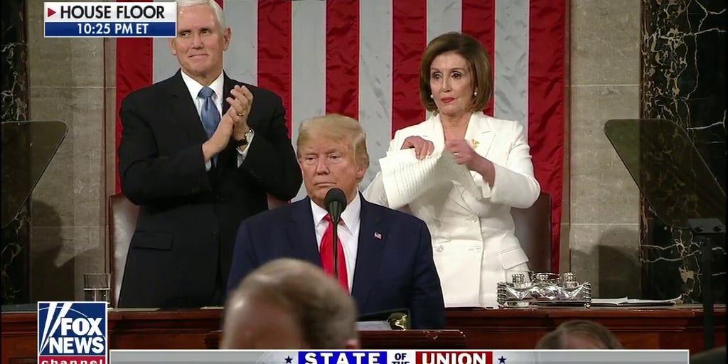 Nancy Pelosi Tears Up President Trumps Speech Script Behind Him As He