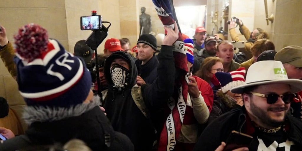 Senate and House reconvene following Capitol Hill riots | Fox News Video