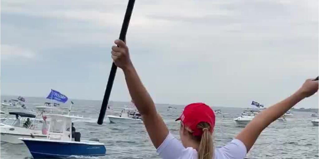 NY Trump supporters cruise in 'TrumpStock' boat parade | Fox News Video